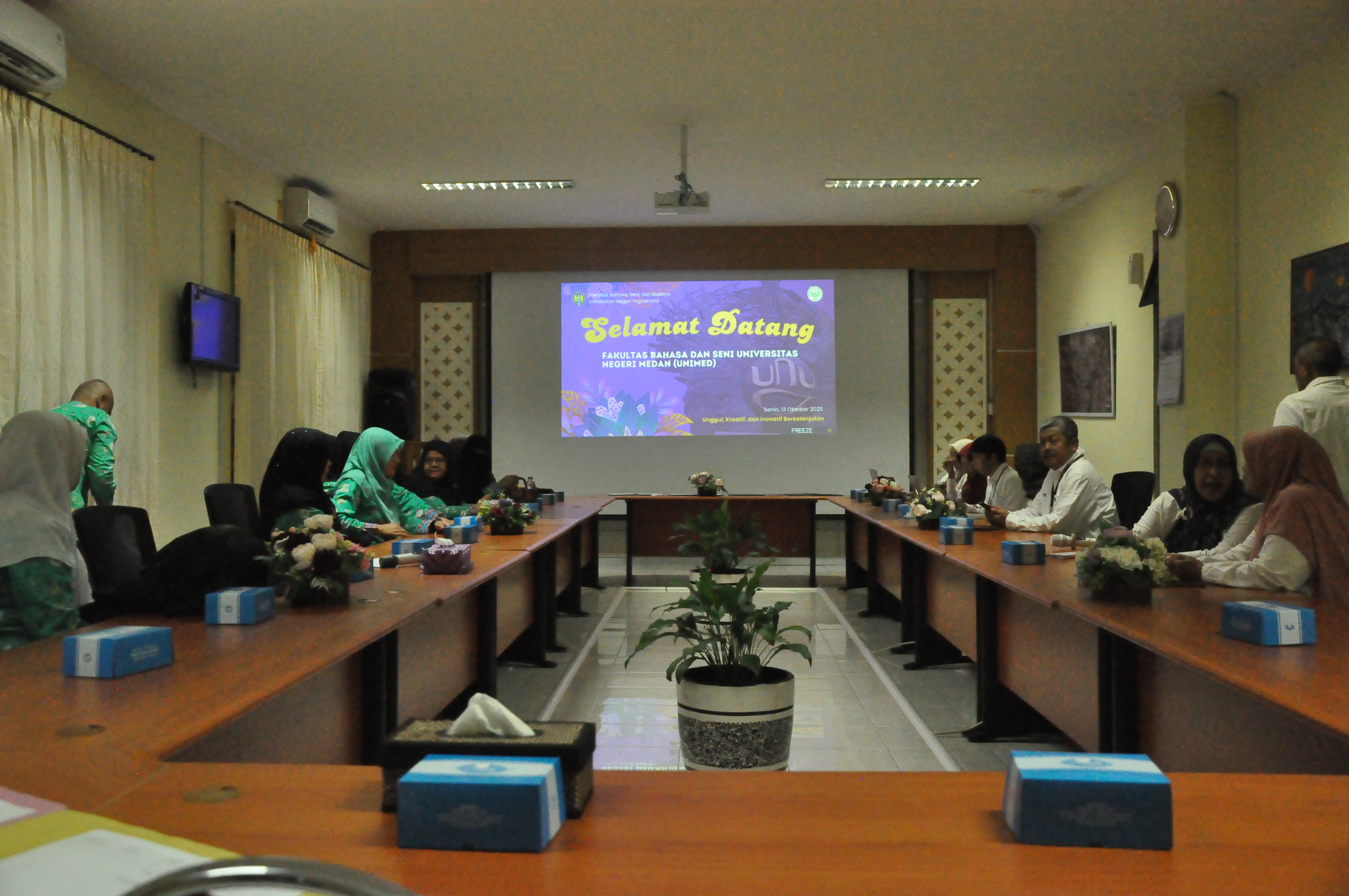 Perkuat Kolaborasi: Kunjungan Fakultas Bahasa dan Seni UNIMED ke FBSB UNY | fbsb.uny.ac.id